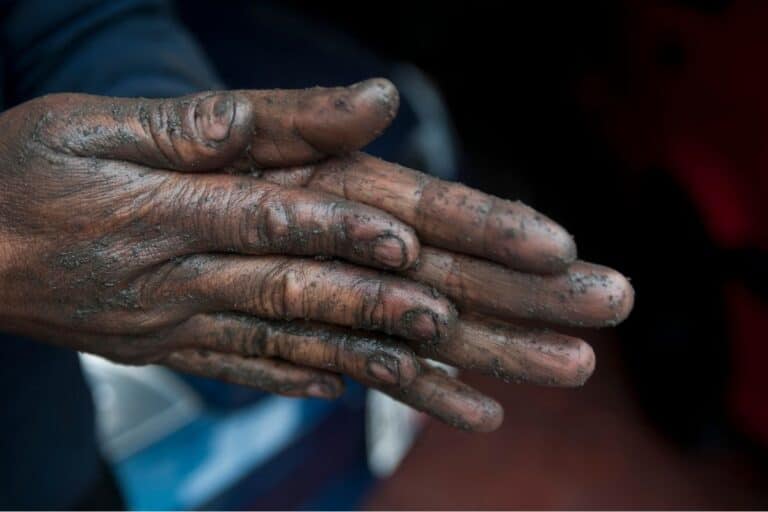 Is Motor Oil Bad For Your Skin? | Vehicle Answers