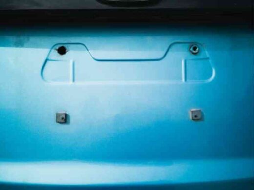 Can You Park A Car Without Plates In Your Driveway? | Vehicle Answers