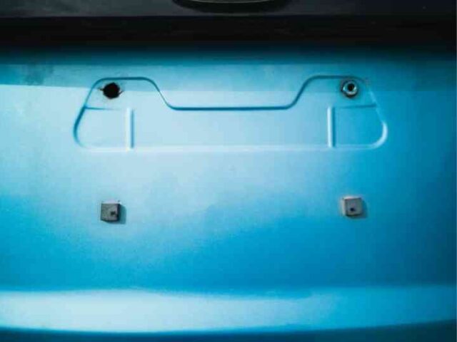 Can You Park A Car Without Plates In Your Driveway? | Vehicle Answers